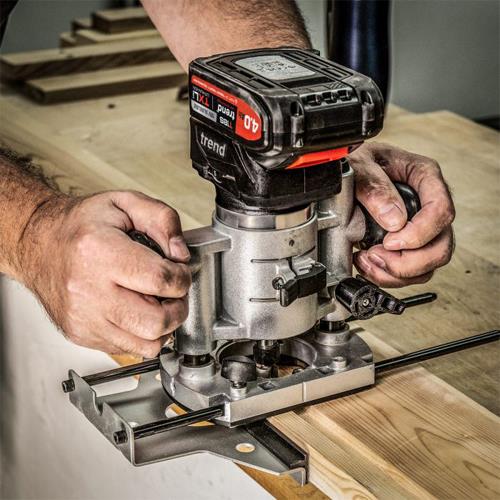 Trend T18S/R14K1 18V 1/4" Router with Plunge & Trim Bases (1x 4Ah)